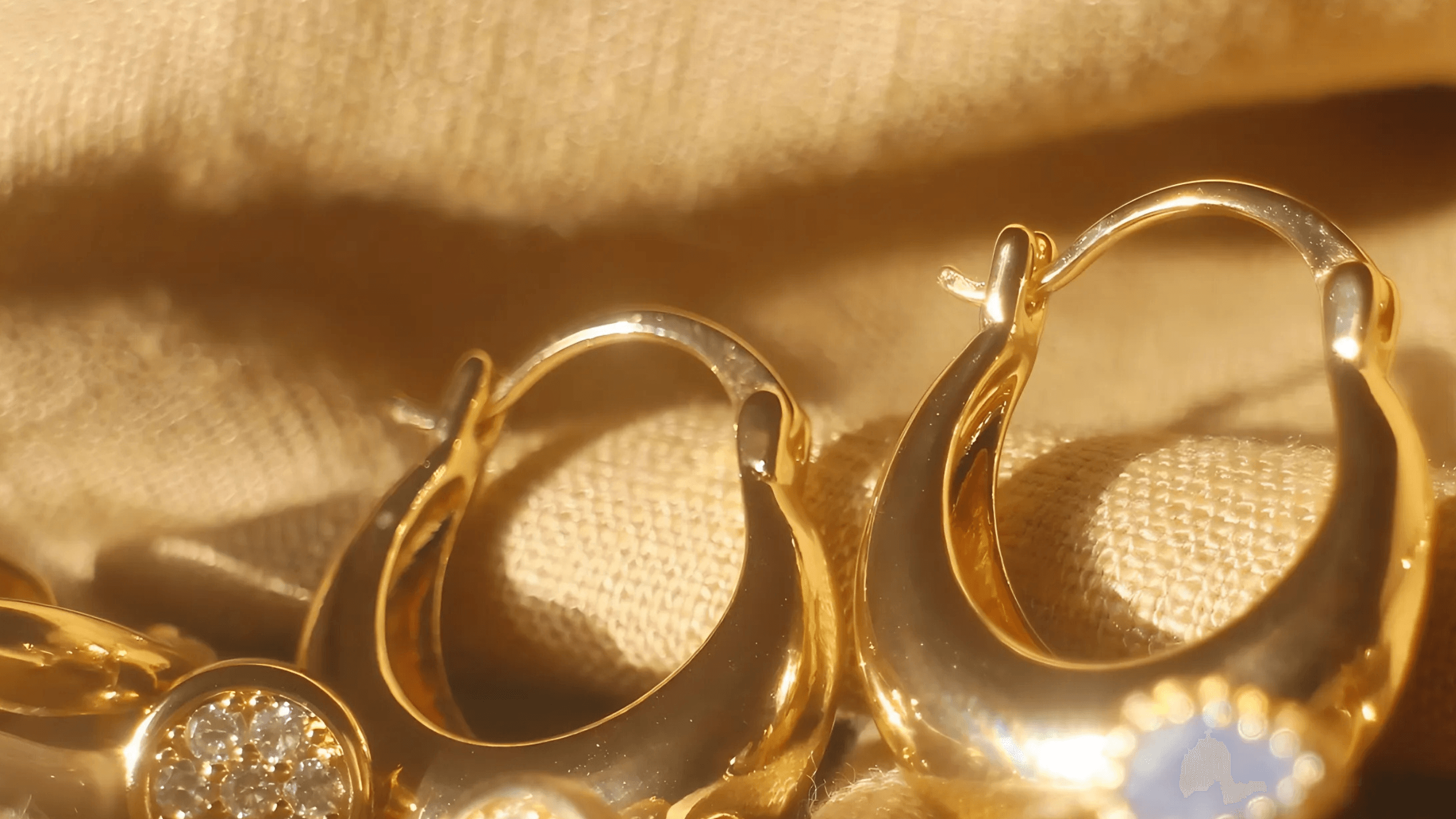 Exclusive Jewelry Tips To Enhance Morena Skin
